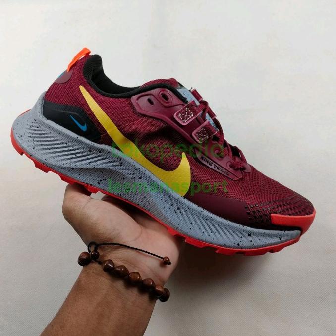 Jual sepatu running/traking pria nike pegasus trail 2 dark betroot ...