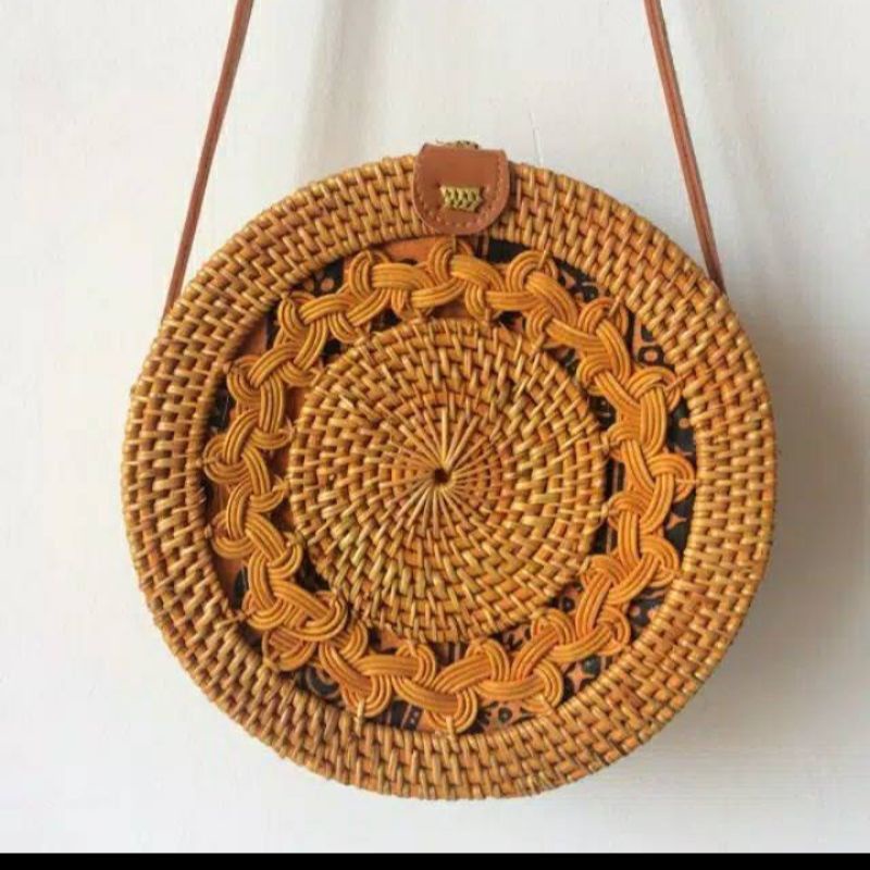 Jual tas rotan gendit / tas rotan bali murah / tas rotan anyaman ...