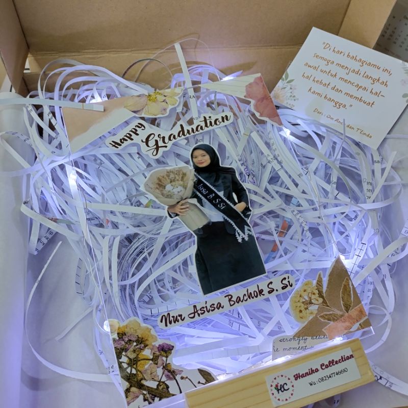 Jual Acrylic Gift Kado with Lampu LED Pernikahan/Ulang Tahun/Wisuda ...
