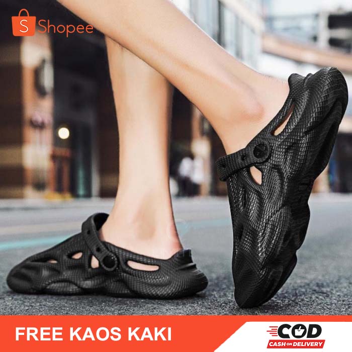 Jual Sandal Sepatu Slop Dragon Black Sepatu Slip On Pria Karet Black ...