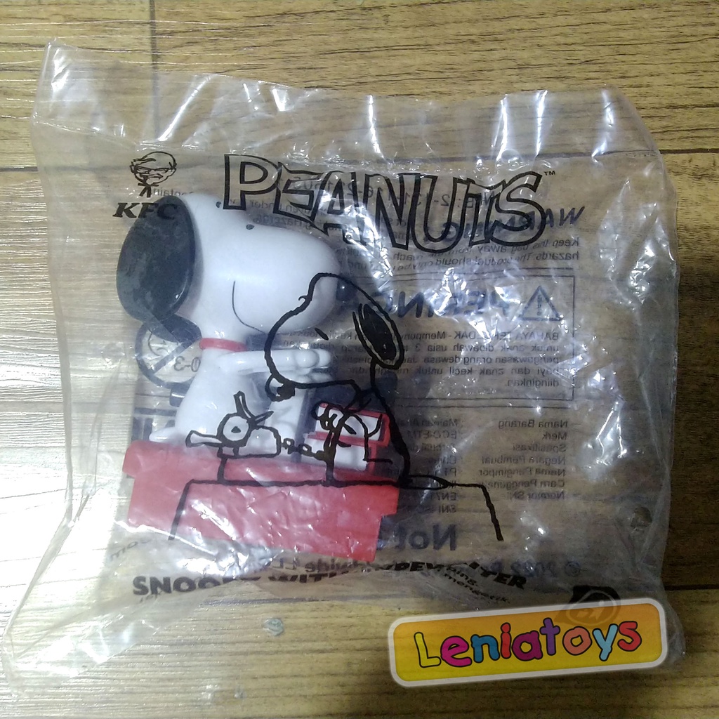 Jual Snoopy - Peanuts - KFC Chaki Kids Meal | Shopee Indonesia