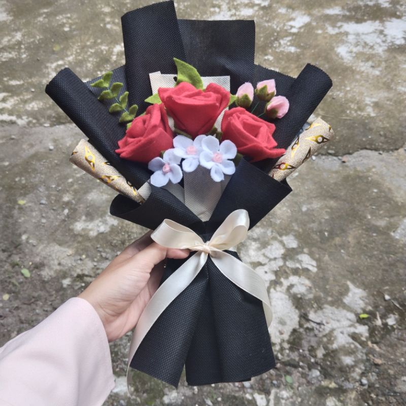 Jual Buket Bunga Flanel / Buket Bunga Wisuda / Buket graduation / Buket ...