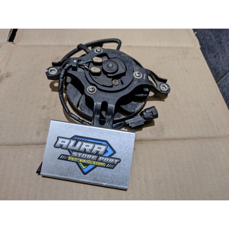 Jual kipas radiator cbr250 thailand kyj k33 pnp crf 250 rally | fan van ...