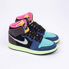 Jual Air Jordan 1 High (GS) Tokyo Biohack Authentic Sepatu Keren Untuk ...