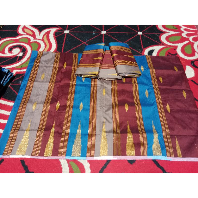 Jual Sarung Tenun sutra sengkang khas Bugis Wajo | Shopee Indonesia