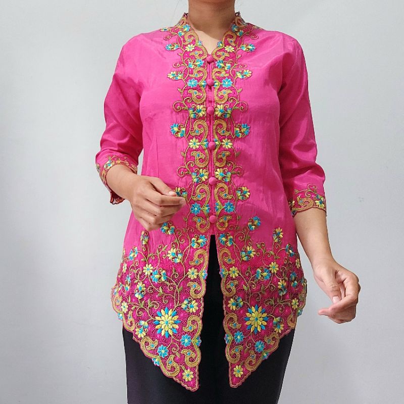 Jual Kebaya Wanita warna Pink Fanta (New) | Shopee Indonesia