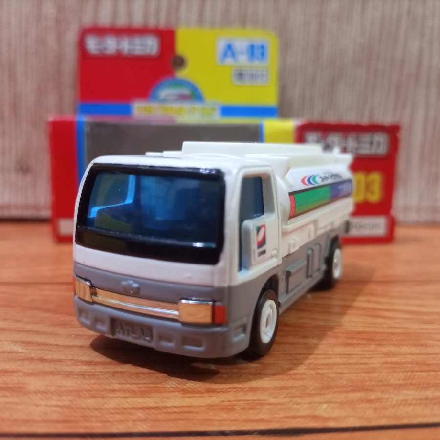 Jual Tomy Plaroad - Motor Tomica A-03 Cosmo Oil Tank Truck | Shopee ...
