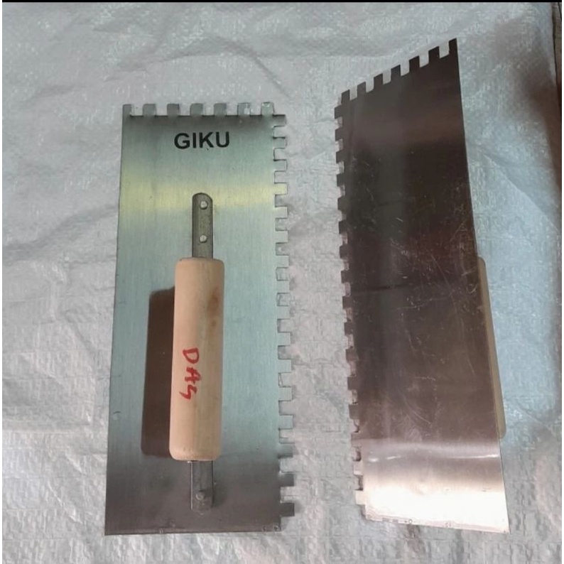 Jual Raskam Besi Bergerigi Roskam Besi Bergerigi Gagang Kayu Perata ...