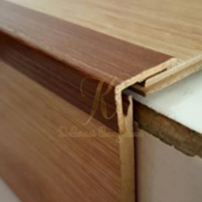 Jual Lantai List Siku L Pvc Step Nosing Tangga Pvc 2.4M | Shopee Indonesia