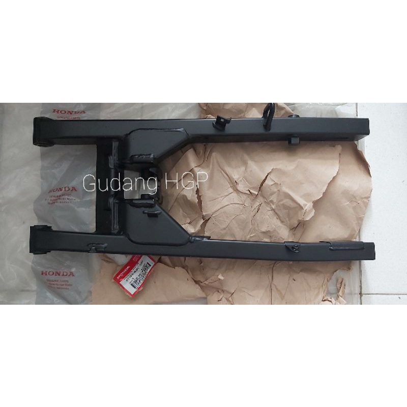 Jual Swing Arm RR Lengan Ayun Honda CS1 5210A-KWC-900 Ori Honda Genuine Parts | Shopee Indonesia
