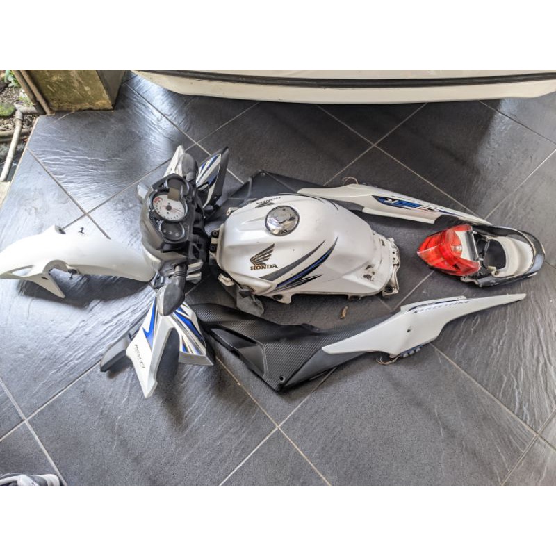 Jual body set cb150r old cb150r OCB K15 | bodi full set cb150r old 2013 ...