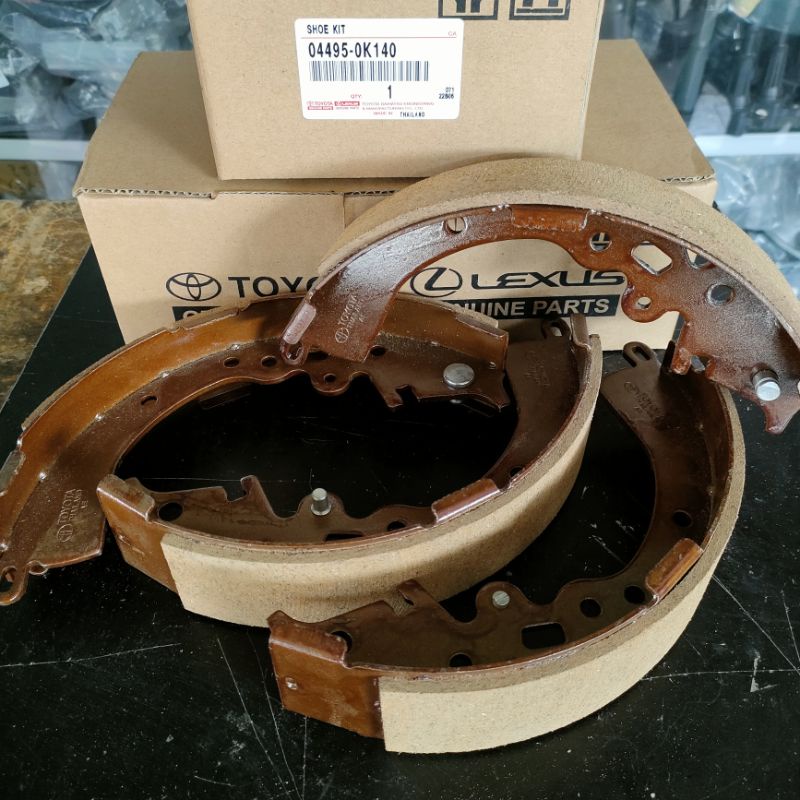 Jual Brake Shoe Kampas Rem Belakang Toyota Inova Reborn Hilux Revo ...