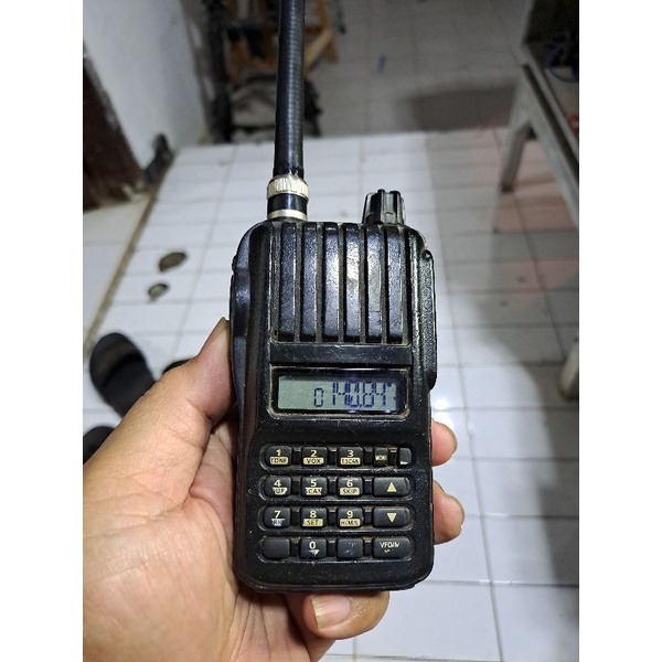 Jual HT icom V80 Original Bekas Komplit Ht Icom Ic V80 Asli di jamin pt ...