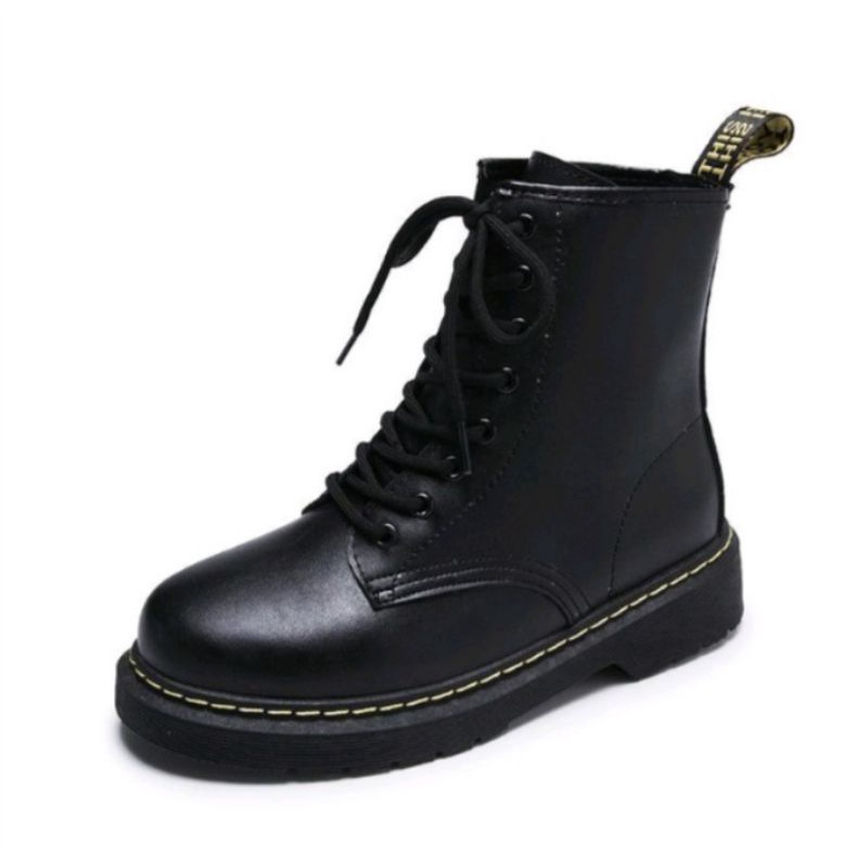 Jual Docmart Terlengkap & Harga Terbaru Mei 2026 | Shopee Indonesia