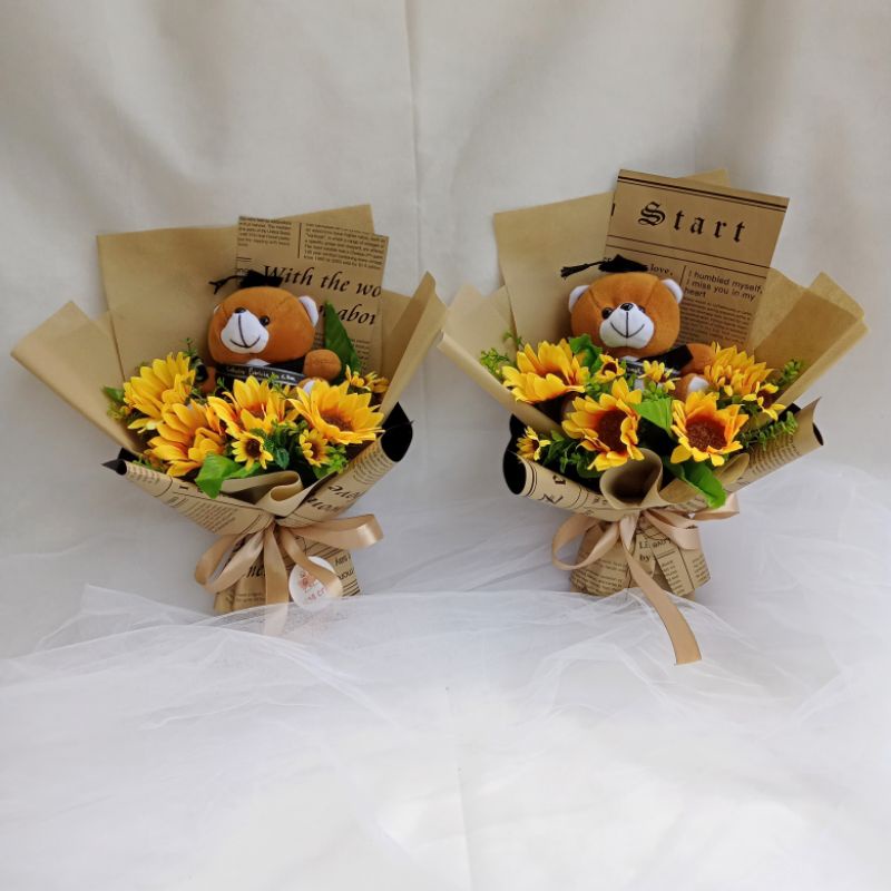 Jual Buket bunga matahari artificial / dengan boneka wisuda / bisa ...