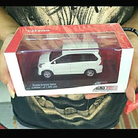 Jual MINIATUR MOBIL TOYOTA AVANZA DIECAST MOBIL MOBILAN ANAK BESI MURAH ...