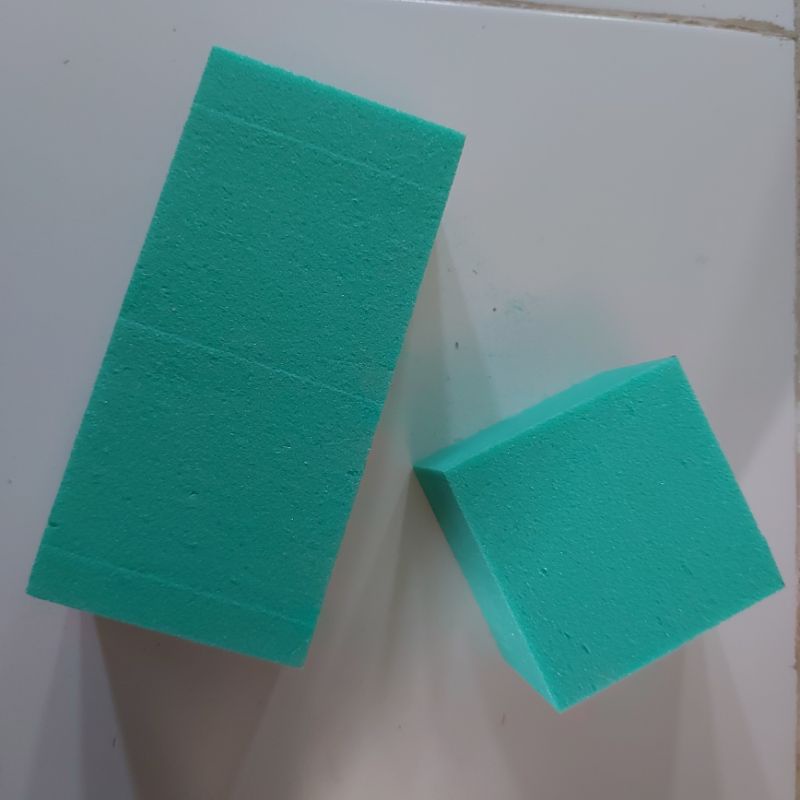 Jual FLORAL FOAM BUSA / FOAM BUNGA KERING / OASIS HIJAU / putek kering ...