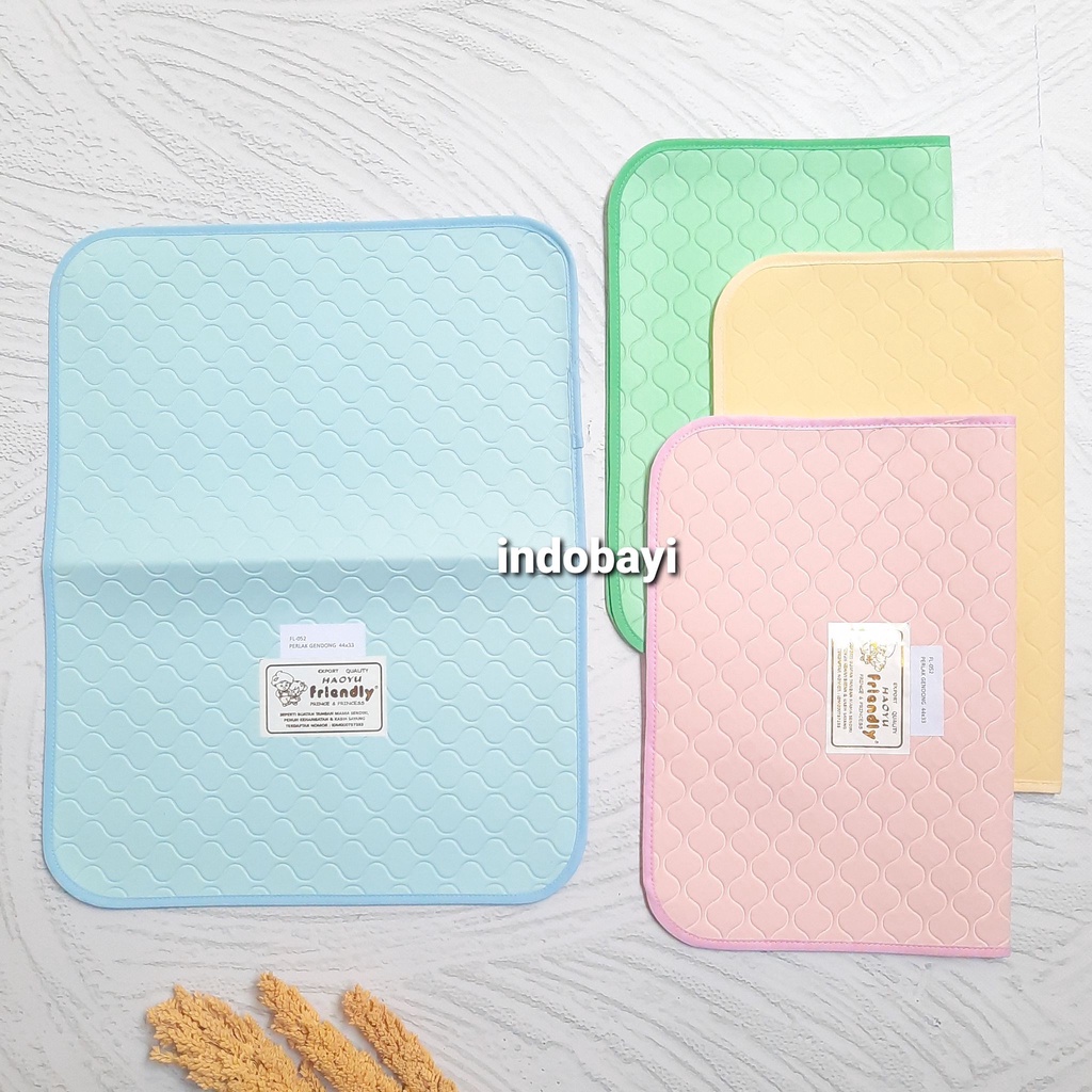 Jual INDOBAYI Perlak Ganti Popok Traveling Gendong Pangku Friendly ...