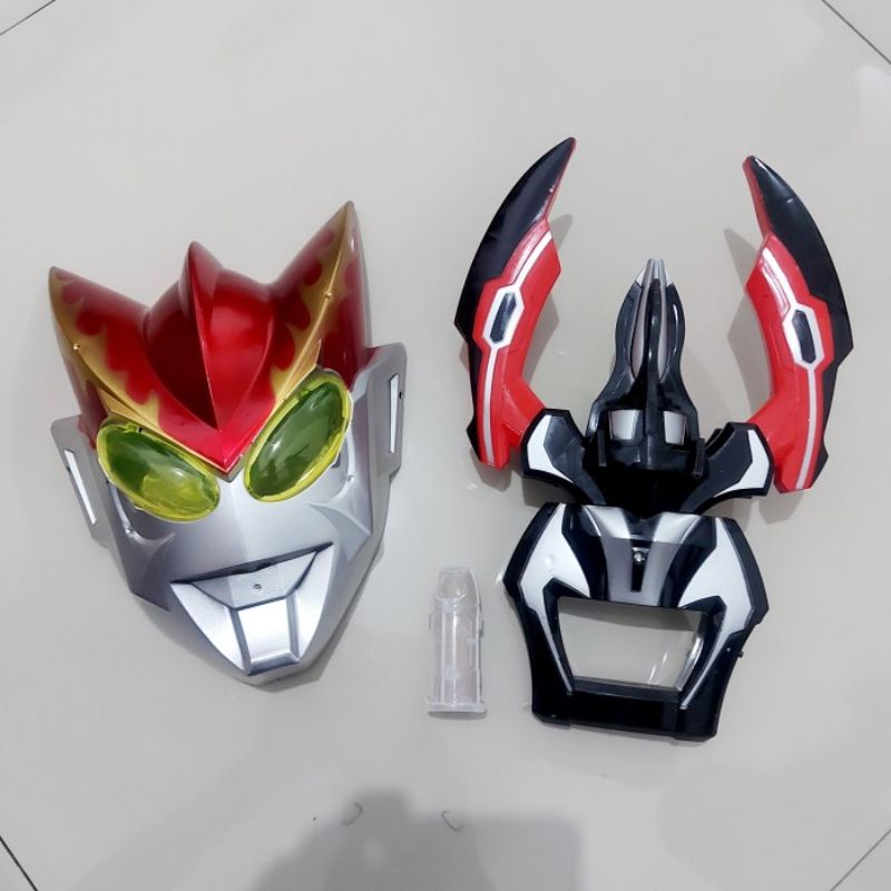 Jual Mainan Topeng & Pedang ULTRAMAN Senjata Cosplay Kostum Anak ...