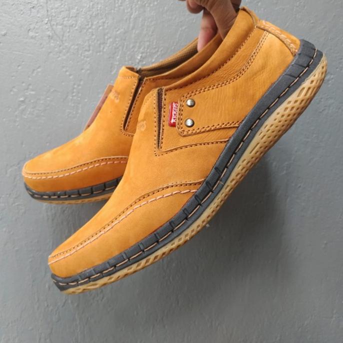 Jual Kickers Sepatu Casual Pria Bahan Kulit Asli Jenis Nubuck (kulit ...