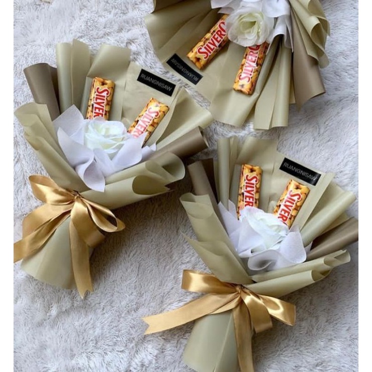 Jual BUCKET COKLAT SILVERQUEEN HAMPERS SIMPEL KADO VALENTINE KADO PACAR ...