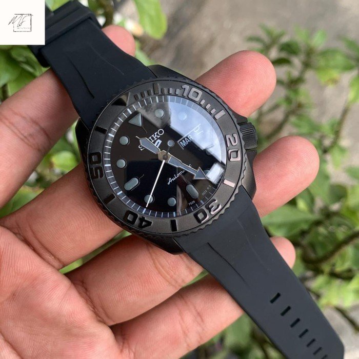 Jual Mod Seiko Yacht Master NH35 Automatic Seiko Mod Black Dial Grey ...