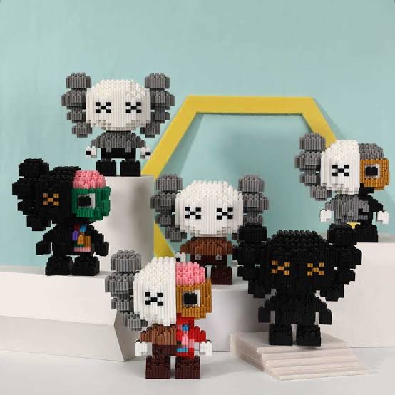 Jual Nano Block Kaws Wisehawk Series Mainan Balok Edukasi Karakter ...