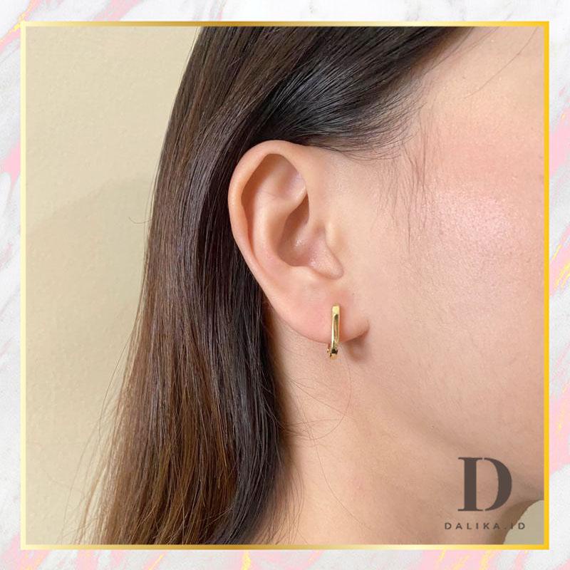 Jual Anting Wanita Mini Persegi Panjang Simple Tindik | Shopee Indonesia