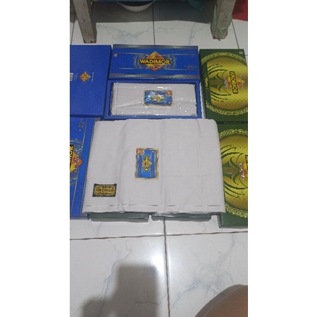 Jual sarung putih sarung wadimor sarung putih polos merk wadimor sarung ...