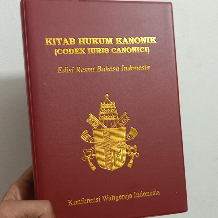 Jual KITAB HUKUM KANONIK ( EDISI RESMI BAHASA INDONESIA ) | Shopee ...