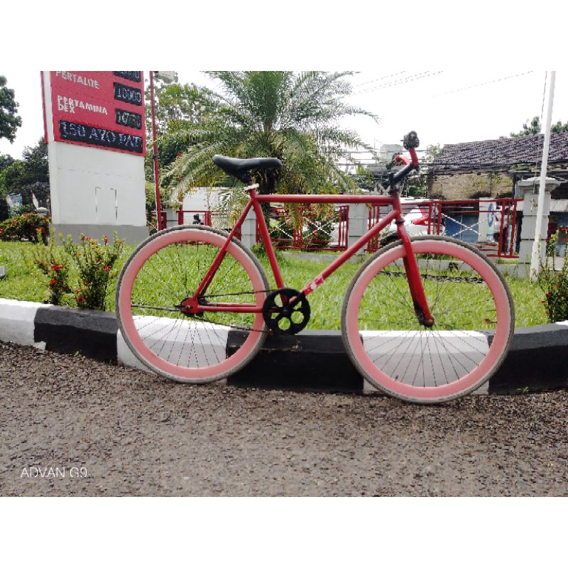 Jual Sepeda fixie warna merah rem Torpedo | Shopee Indonesia