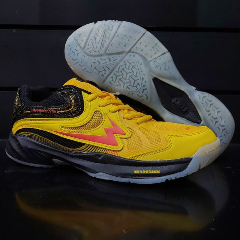 Jual Sepatu bulutangkis eagle sepatu badminton eagle CYGNUS | Shopee ...