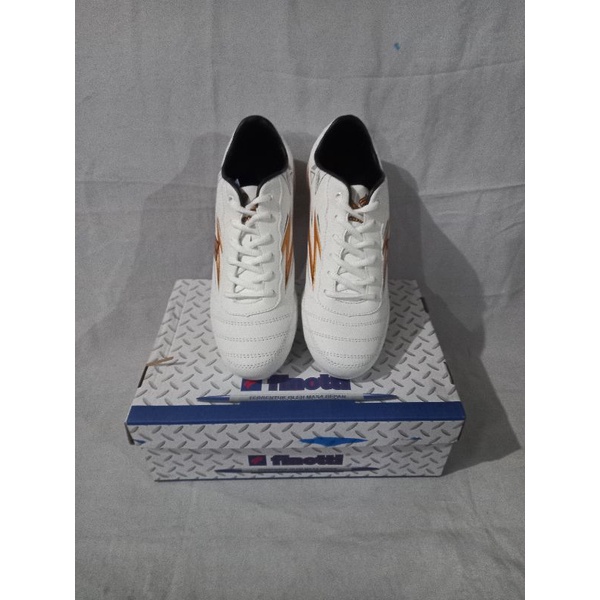 Jual Sepatu futsal FINOTTI ORIGINAL AFF 17 PUTIH | Shopee Indonesia