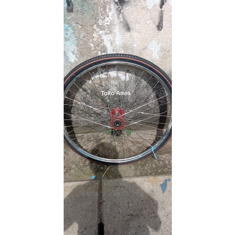 Jual Roda Gerobak Becak Biasa Ring 28 - 1 Roda | Shopee Indonesia