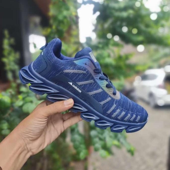 Jual sepatu lari pria adidas abu abu spring blade leisure original ...