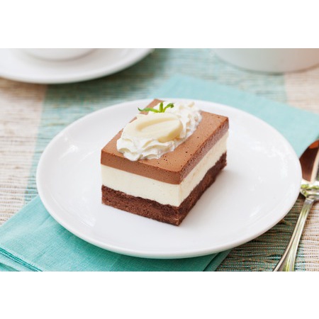 Jual Piring Bulan Porcelain Legacy 21 cm C003 Piring Snack Hotel Cafe ...