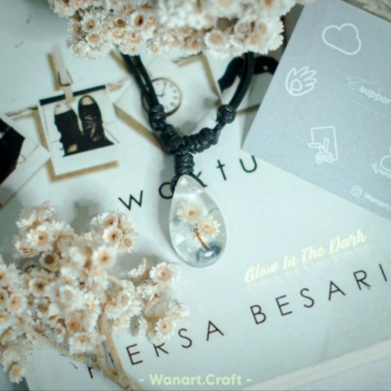 Jual Kalung Resin Bunga Edelweiss Kalung Liontin Couple Pria / Wanita ...