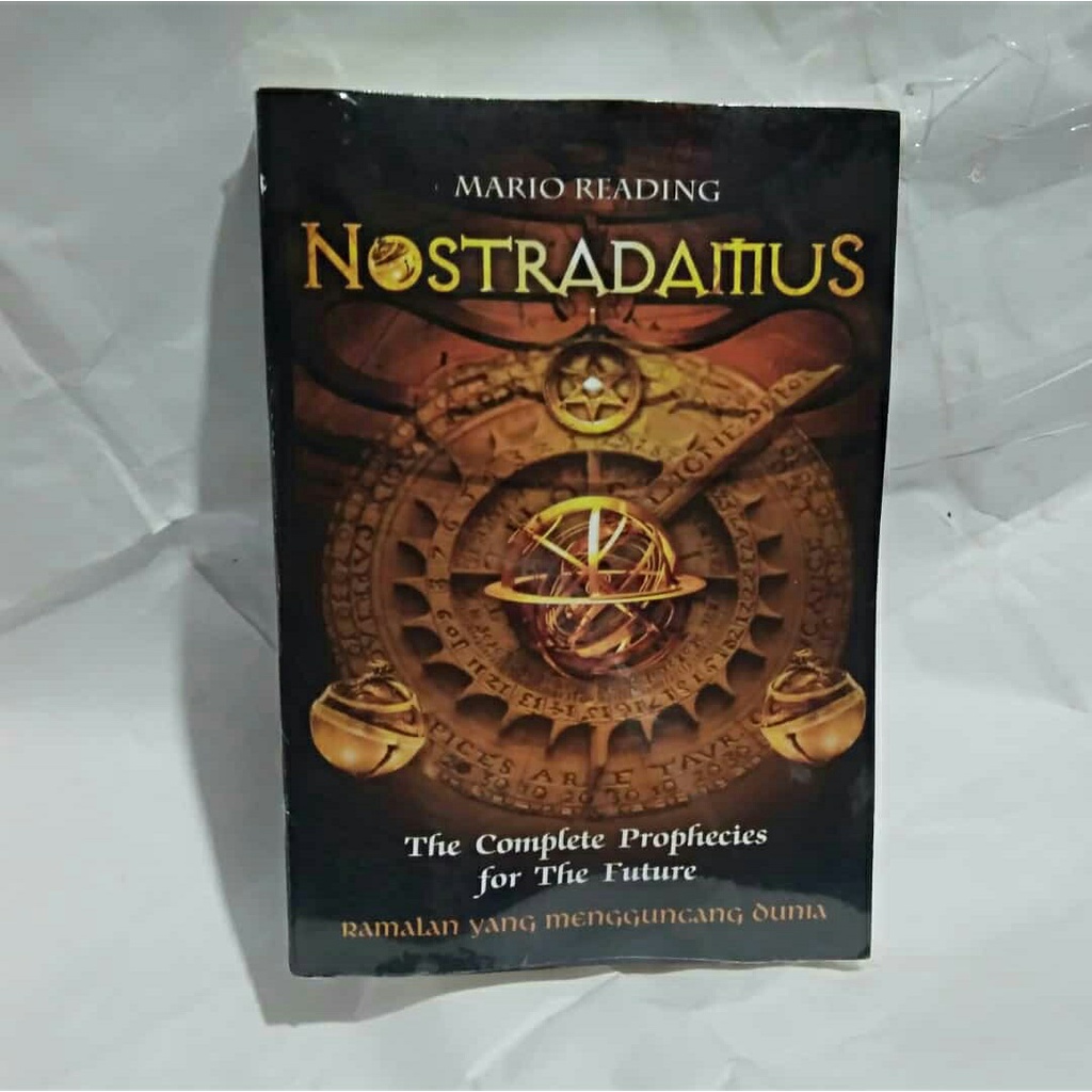 Jual Buku Nostradamus The Complete Prophecies for The Future | Shopee Indonesia