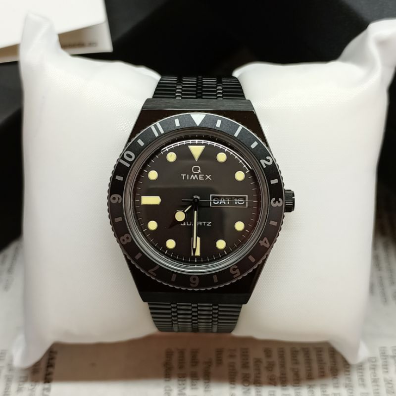 Jual Jam Tangan Timex Q Reissue All Black Stainless Made in Japan ...