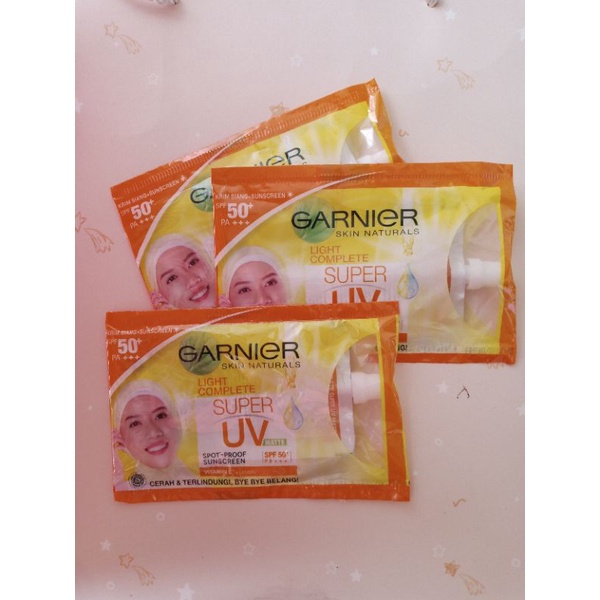 Jual Garnier Light Complete Super UV Matte SPF 50+ Sachet 7ml | Shopee ...