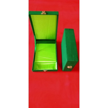Jual Box plakat kotak plakat kotak beludru box vandel | Shopee Indonesia