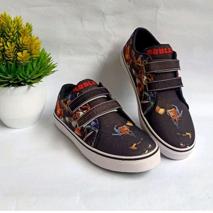 Jual sepatu anak lucu motif roblox, free cetak nama & foto | Shopee ...
