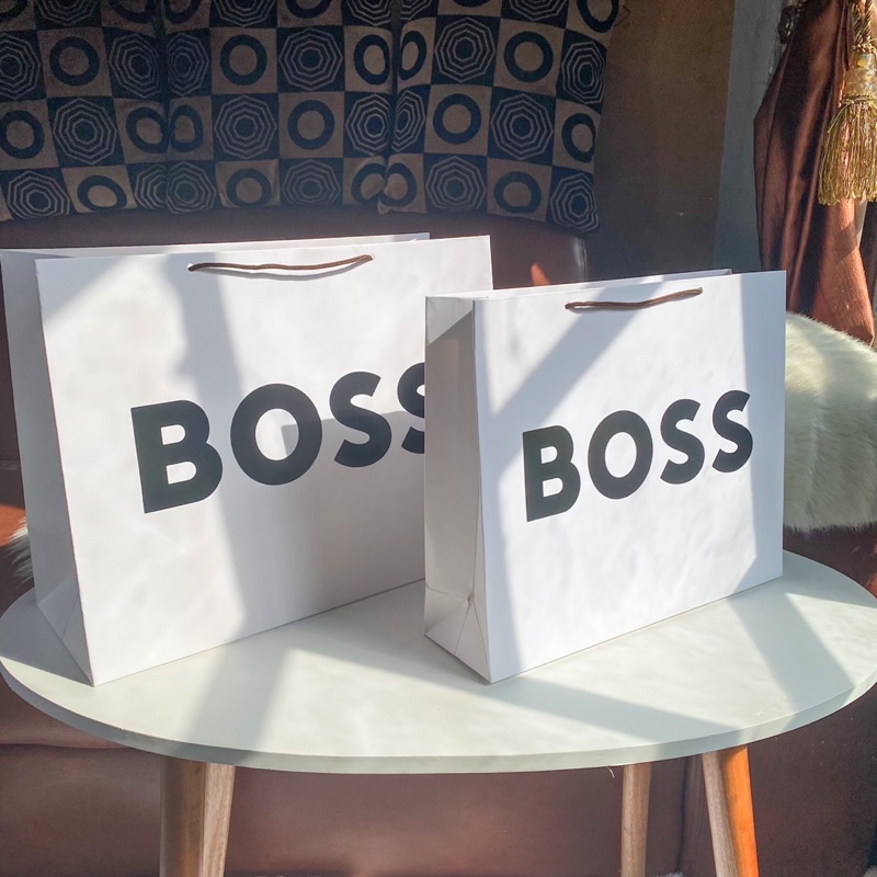 Jual Paper Bag BOSS Hugo Boss Size Larga dan Medium | Shopee Indonesia