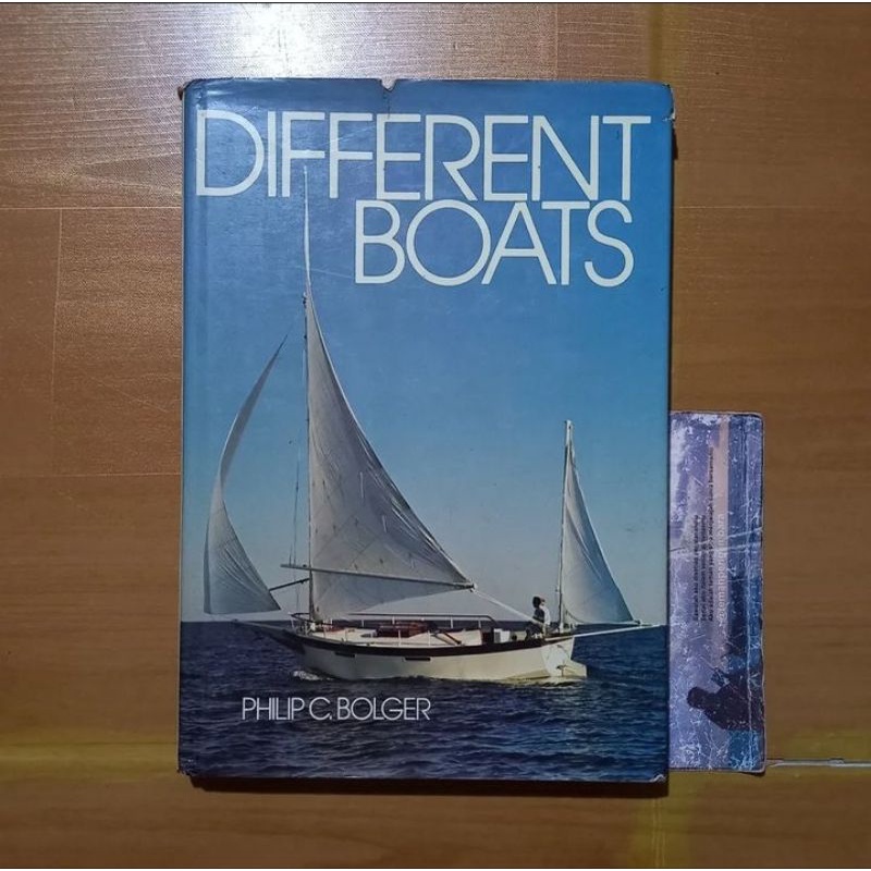 Jual Buku Different Boats - Philip C. Bolger | Shopee Indonesia