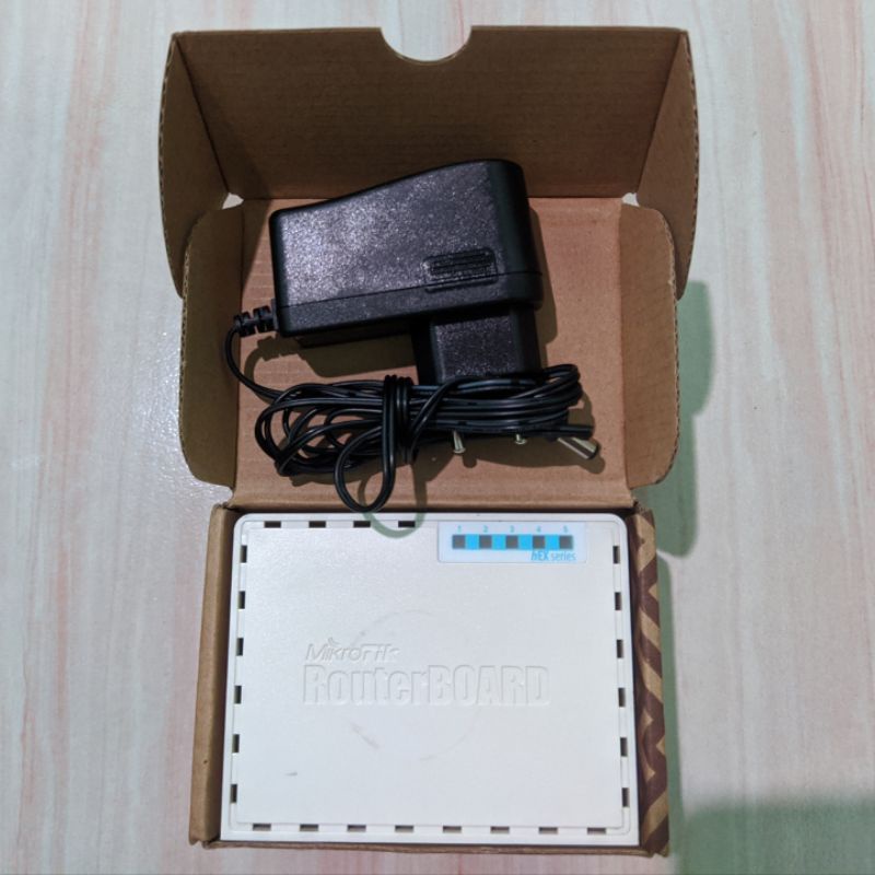 Jual MikroTik RB750Gr3 | Shopee Indonesia