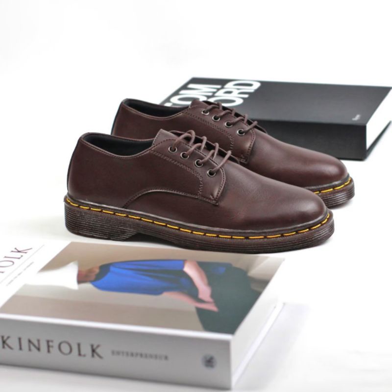 Jual SULTAN FOOTWEAR X WLKR MARTIN | Sepatu Kerja Formal Casual Oxford ...