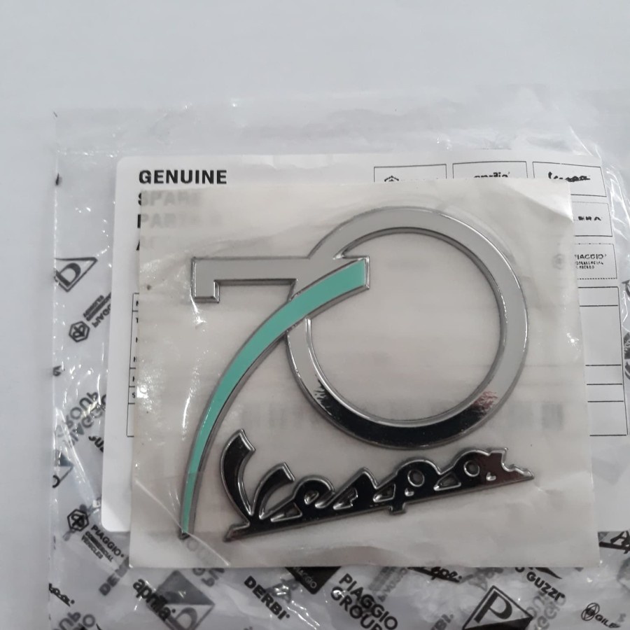 Jual Sparepart Vespa emblem sticker 70 Tahun Limited edition original ...