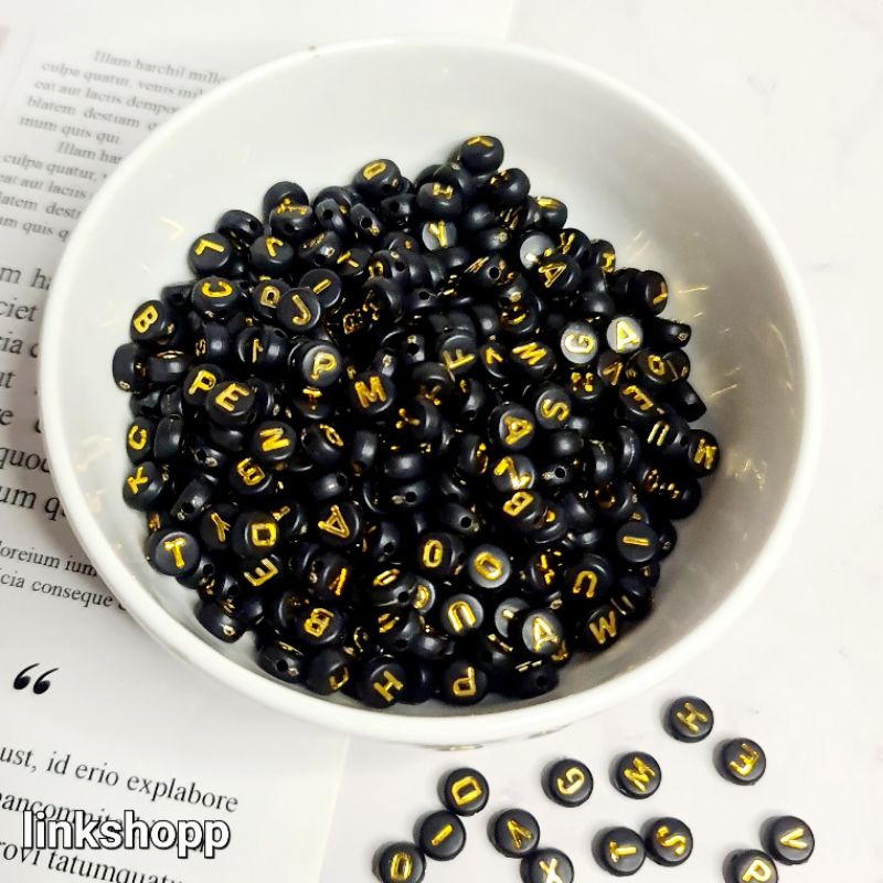 Jual MANIK MANIK WARNA HURUF A-Z GOLD BULAT HITAM PUTIH | Shopee Indonesia