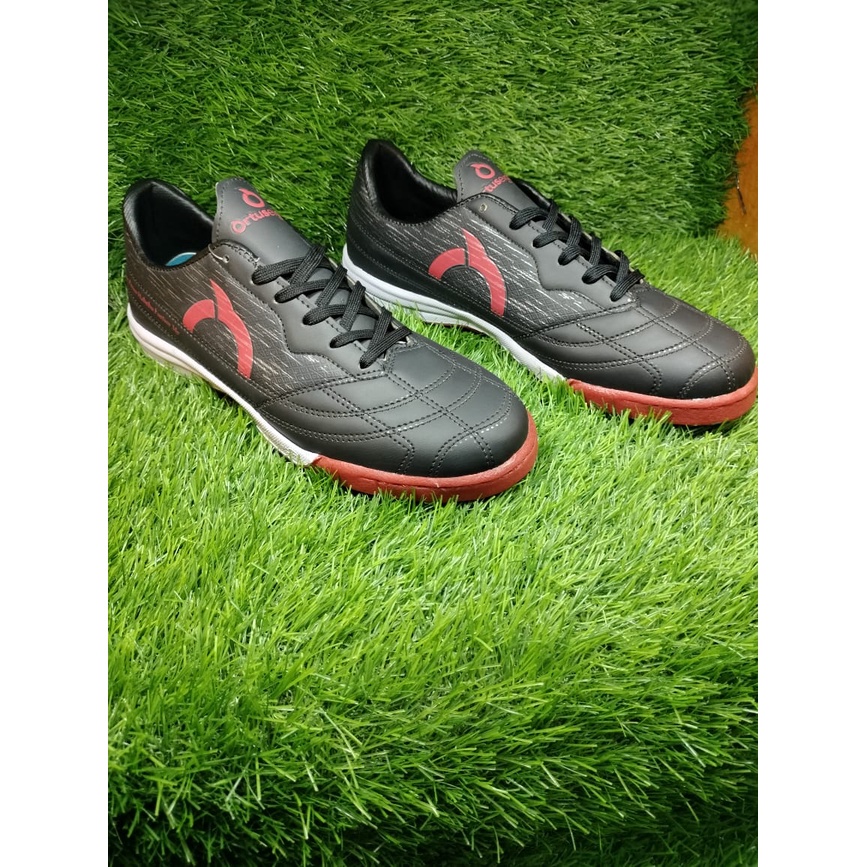 Jual Sepatu futsal pria dan wanita OrtusEight JOGOSALA TERMURAH (COD ...