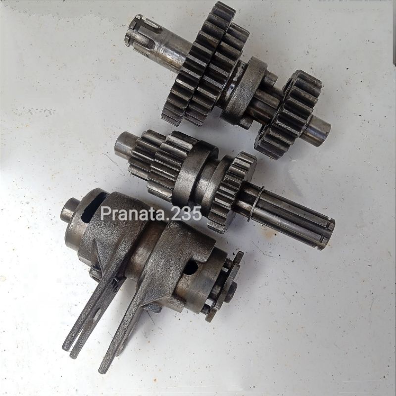 Jual Original Set Gigi Rasio Honda Astrea 800 C 70 Ori Copotan JAPAN ...